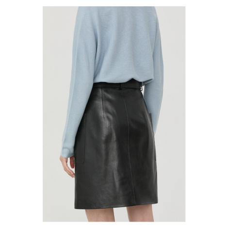 Kožená sukňa BOSS čierna farba, mini, rovný strih Hugo Boss | Modio.sk